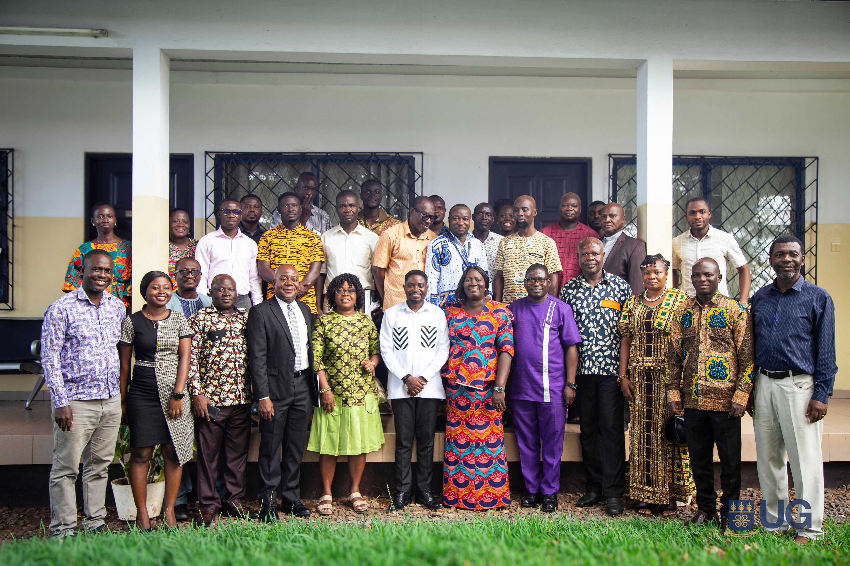 Leveraging Internet Access for Teacher Professional Development | Legon ...